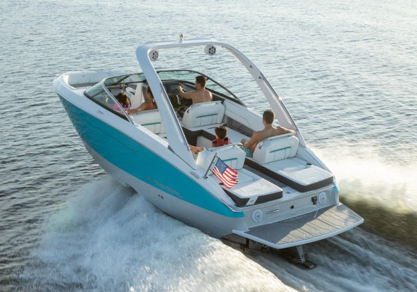 Labor Day Boating Safety Tips for an End-of-Summer Ritual | Outdoor Wire